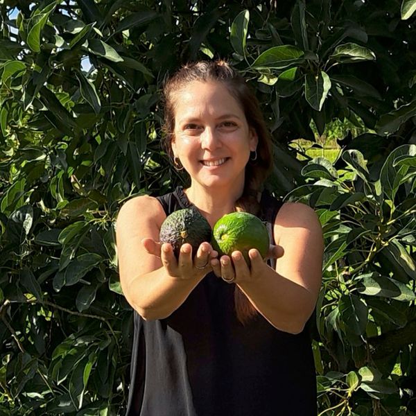 Romina Gazis Headshot Square | ECHOcommunity.org