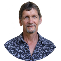 Neil Miller headshot with circle | ECHOcommunity.org